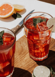 Pitcher vs Jug: What’s the Difference and Which Should You Choose?